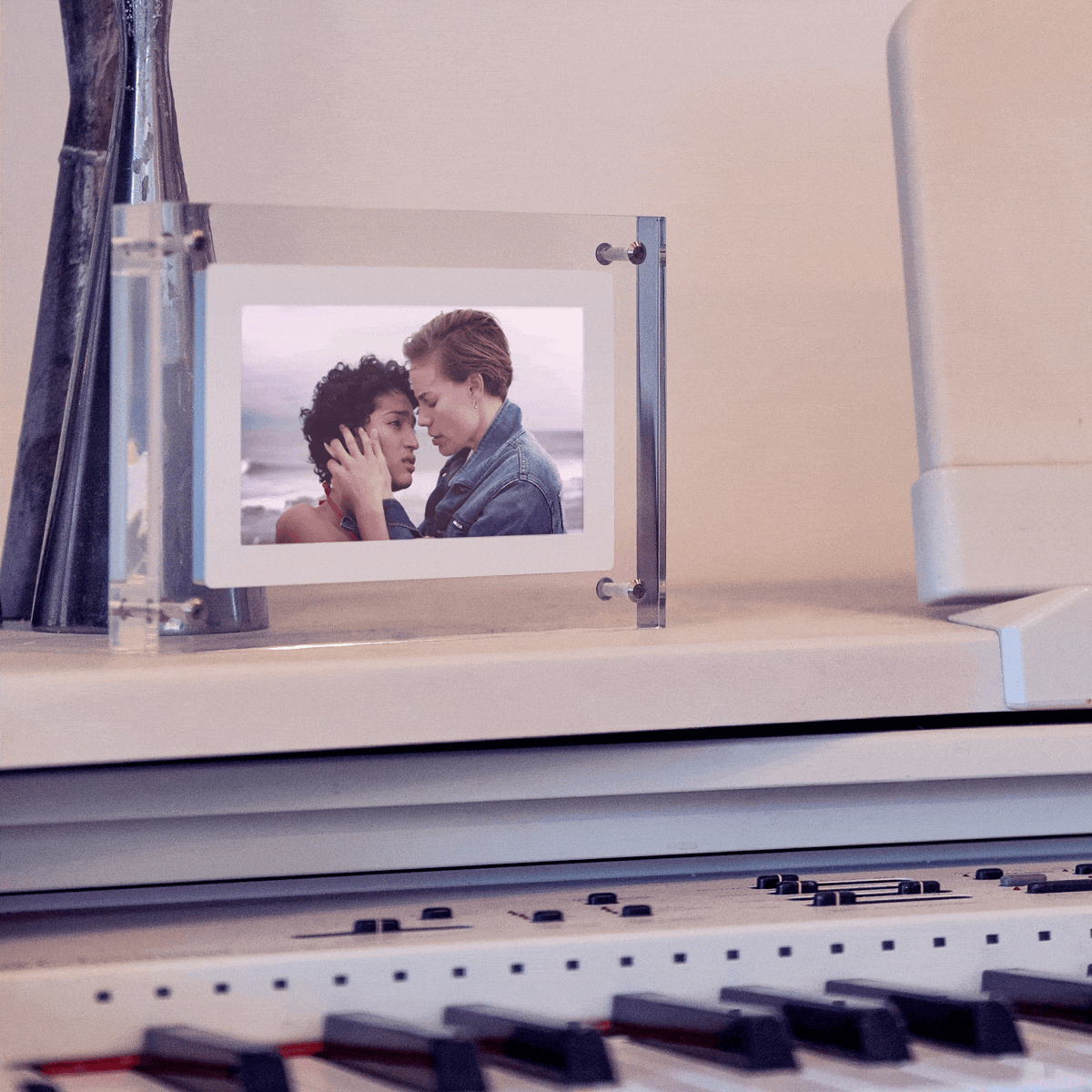 IO Artist Interviews: Tamar Glezerman | Infinite Objects